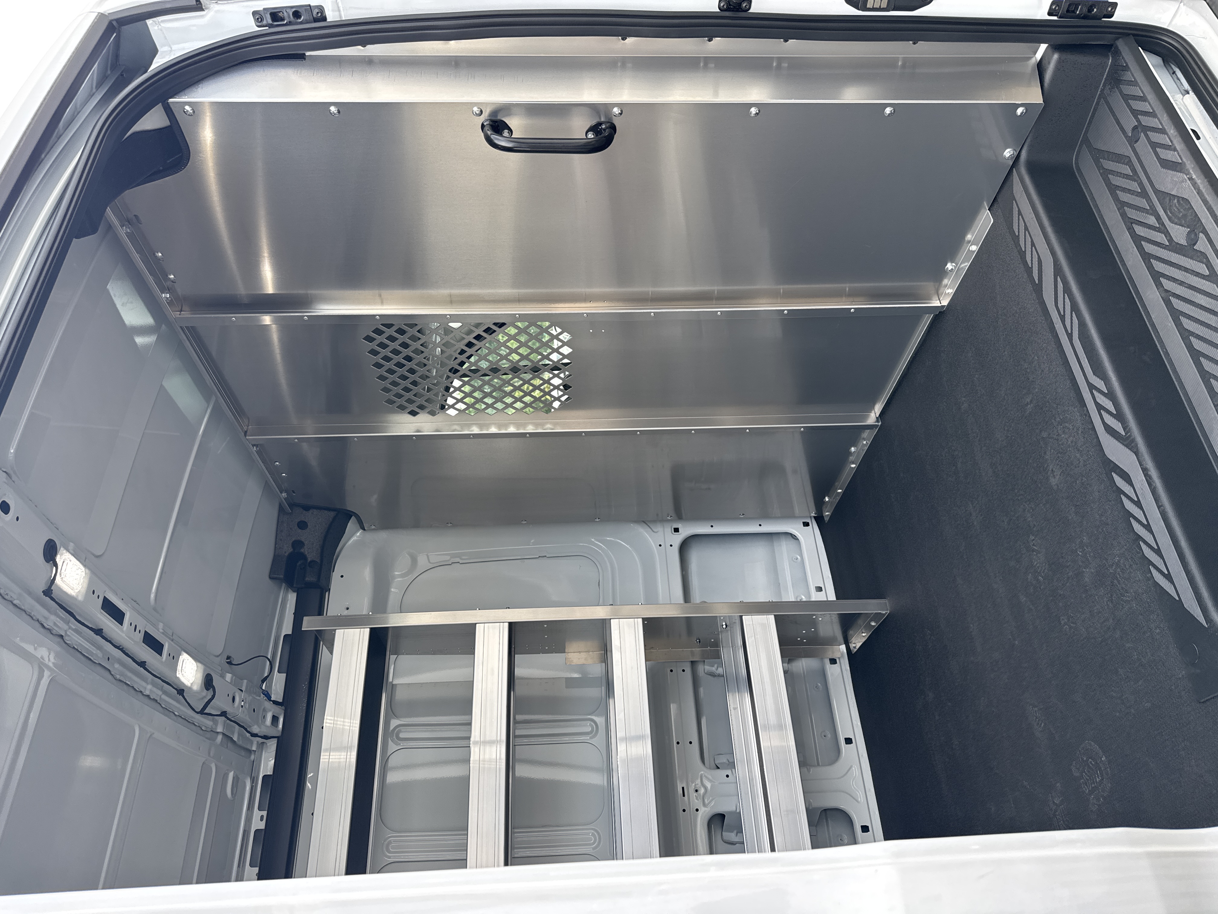 Tips for Reducing Work Van Noise - Advantage Outfitters