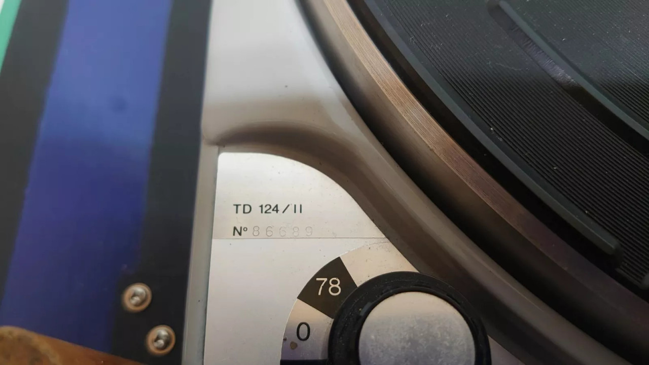Thorens TD124 MK 2 Turntable with Hadcock Arm