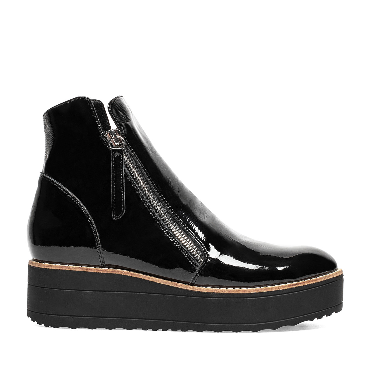 NENE Boot Black/BlackPatent - Silent D