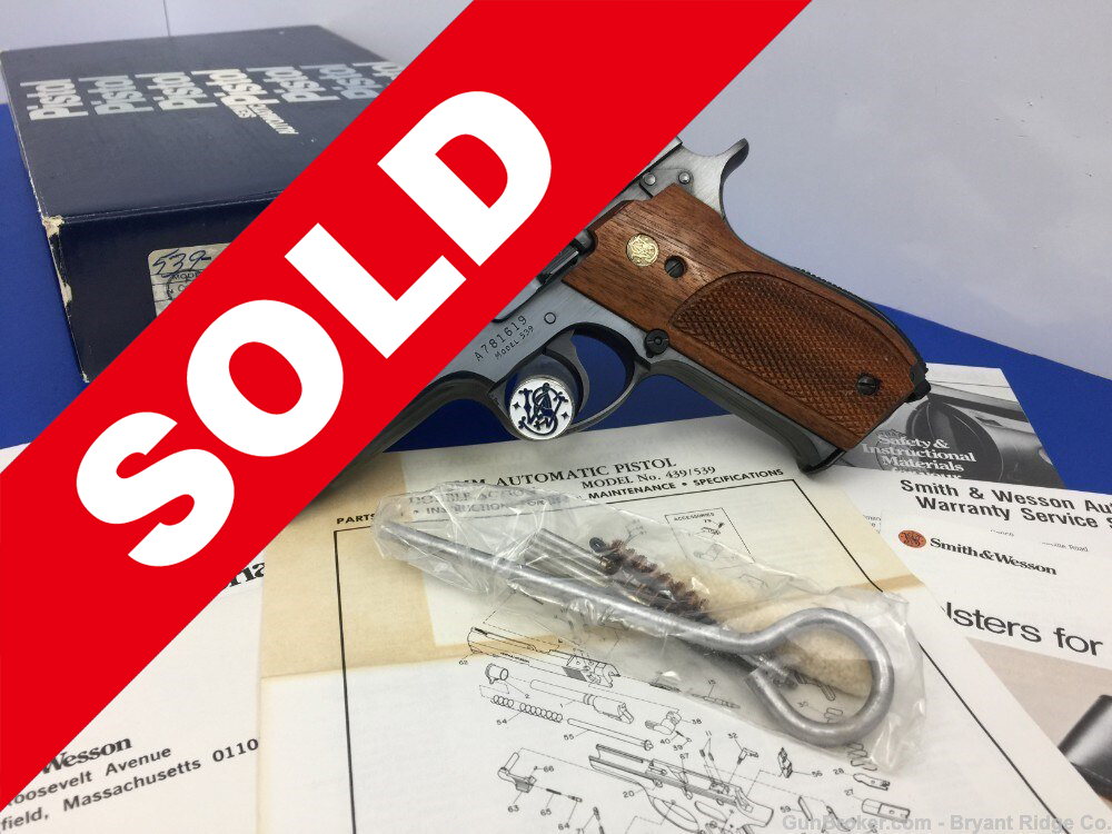 1982 Smith & Wesson Model 539 9mm Parabellum High Gloss Blue - Bryant Ridge