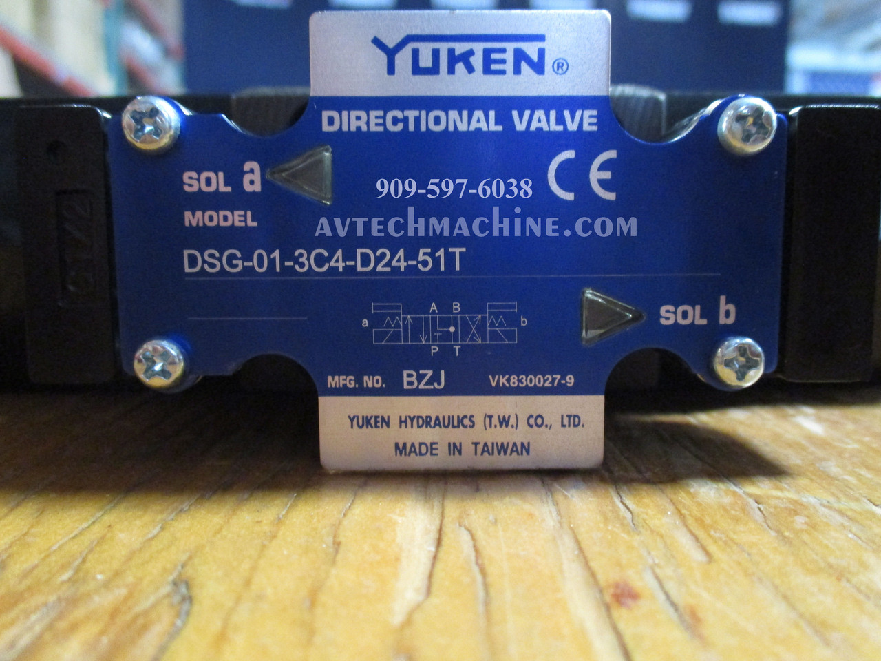 DSG-01-3C4-D24-51T Yuken Hydraulic Solenoid Valve Coil DC24