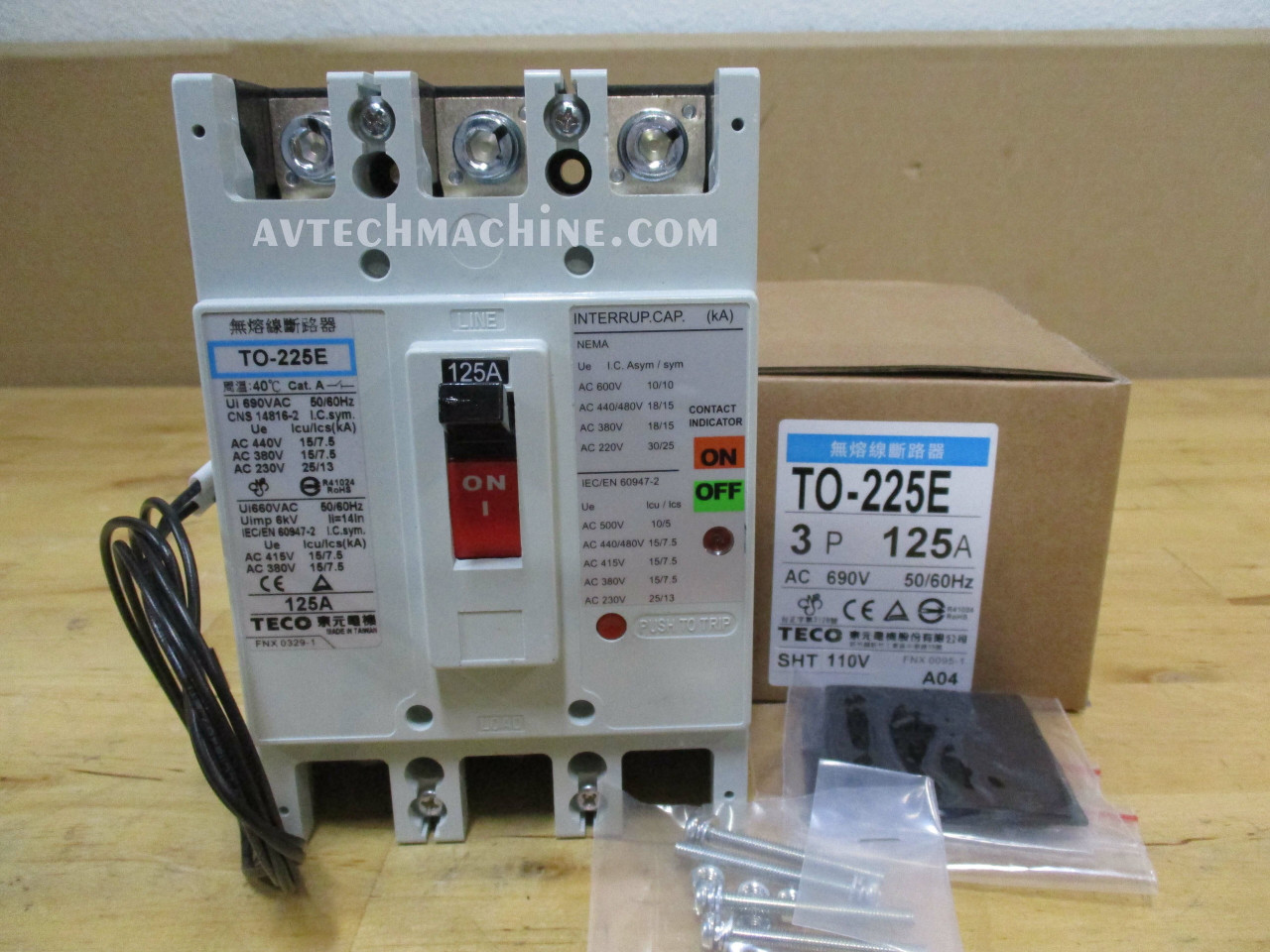 TO-225E-3P125P Teco Thermal-Magnetic Breaker With Shunt Trip 3P125A