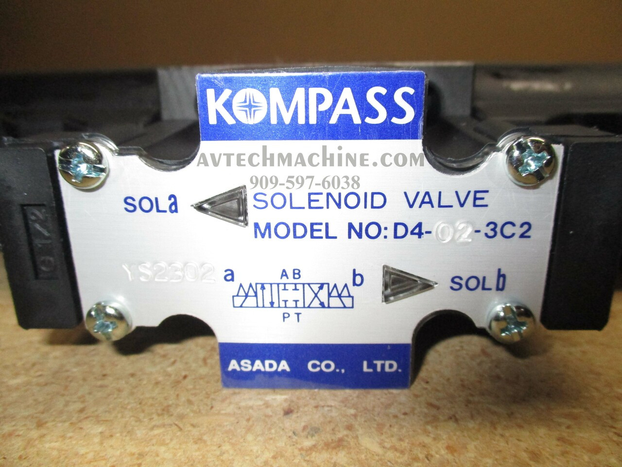 D4-02-3C2-D2 Kompass Hydraulic Solenoid Valve Coil DC24