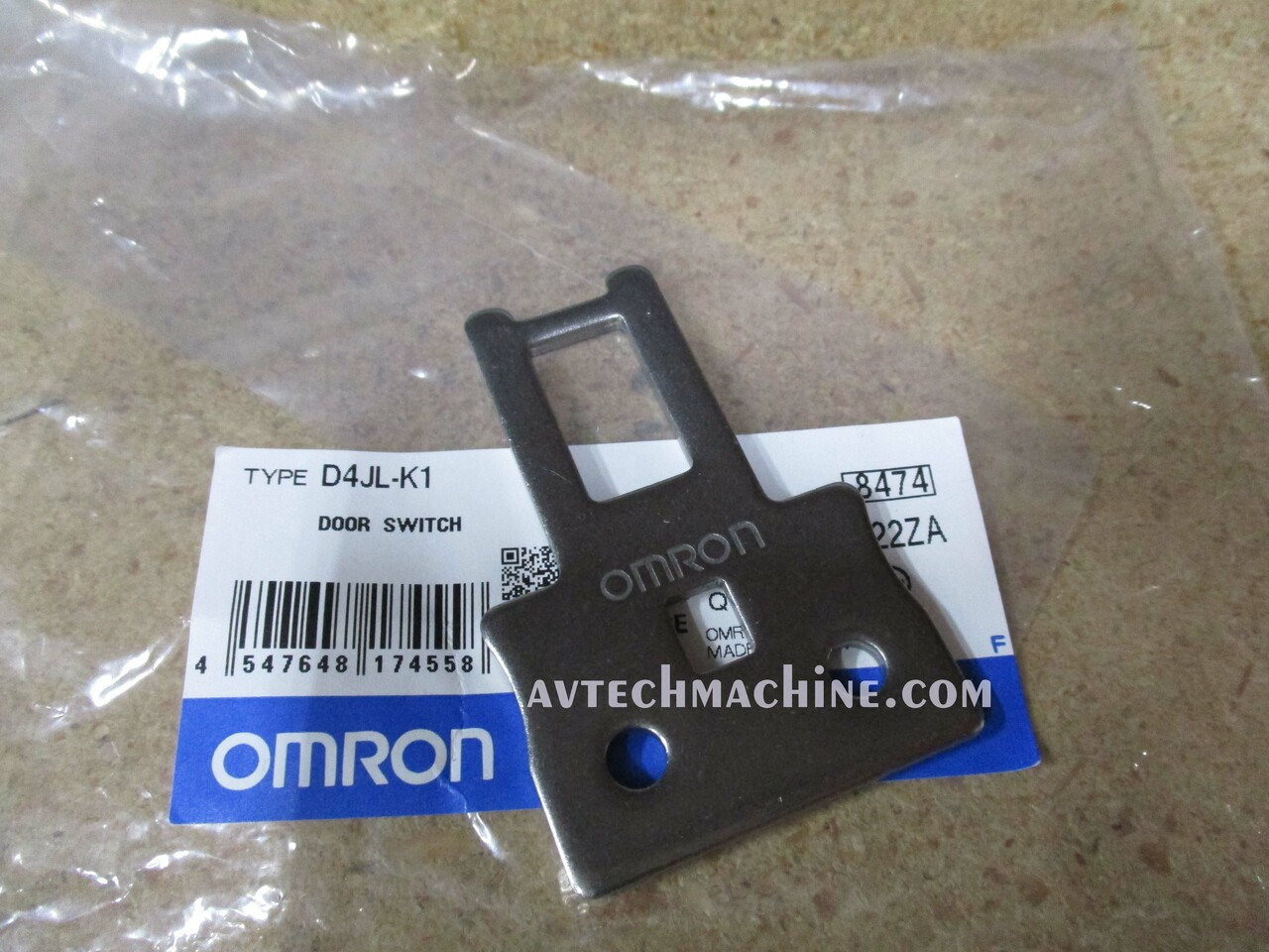 D4JL-K1 Omron Door Safety Interlock Switch Key Only