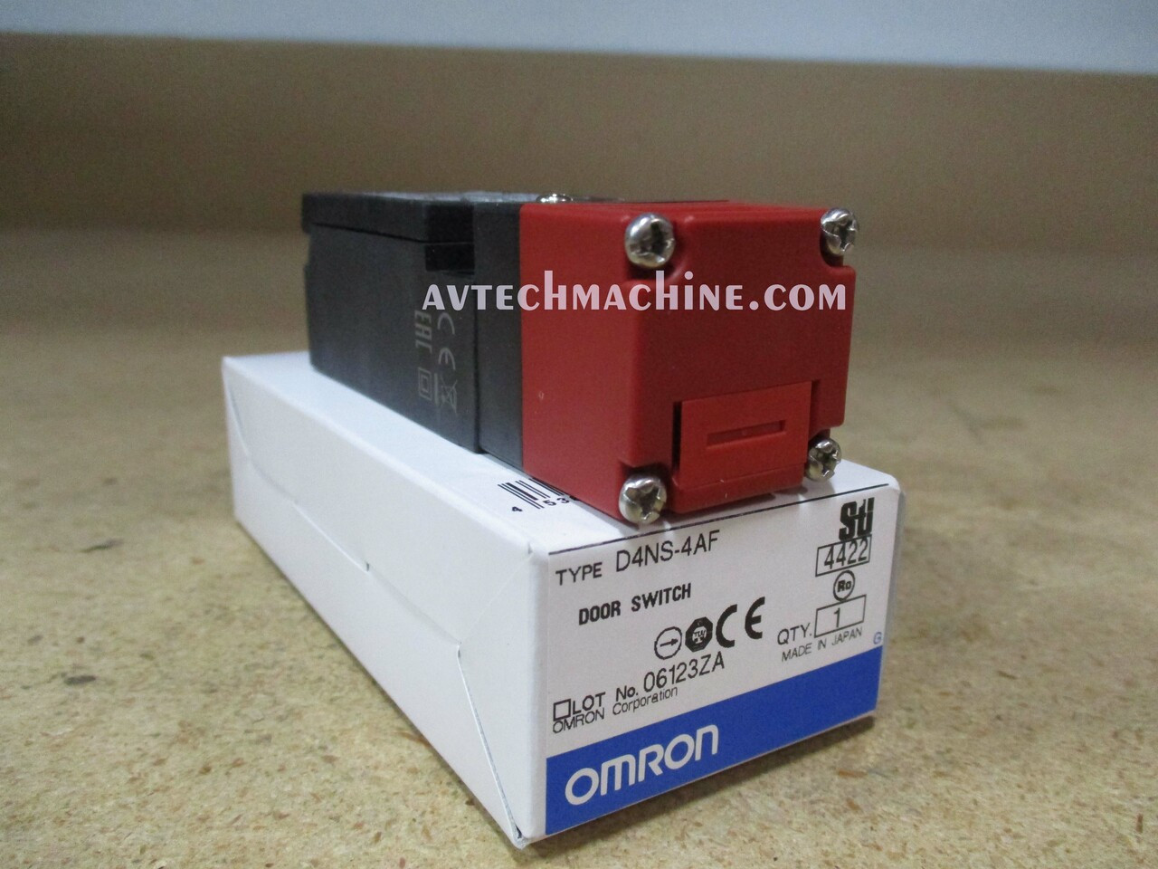 D4NS-4AF Omron Safety Door Interlock Switch