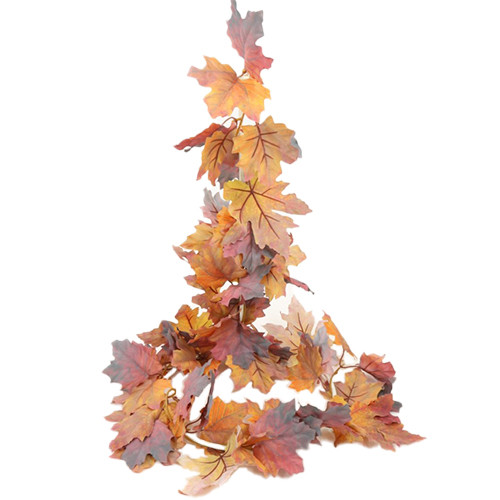 Red Maple Leaf Garland - 1.7m (1)