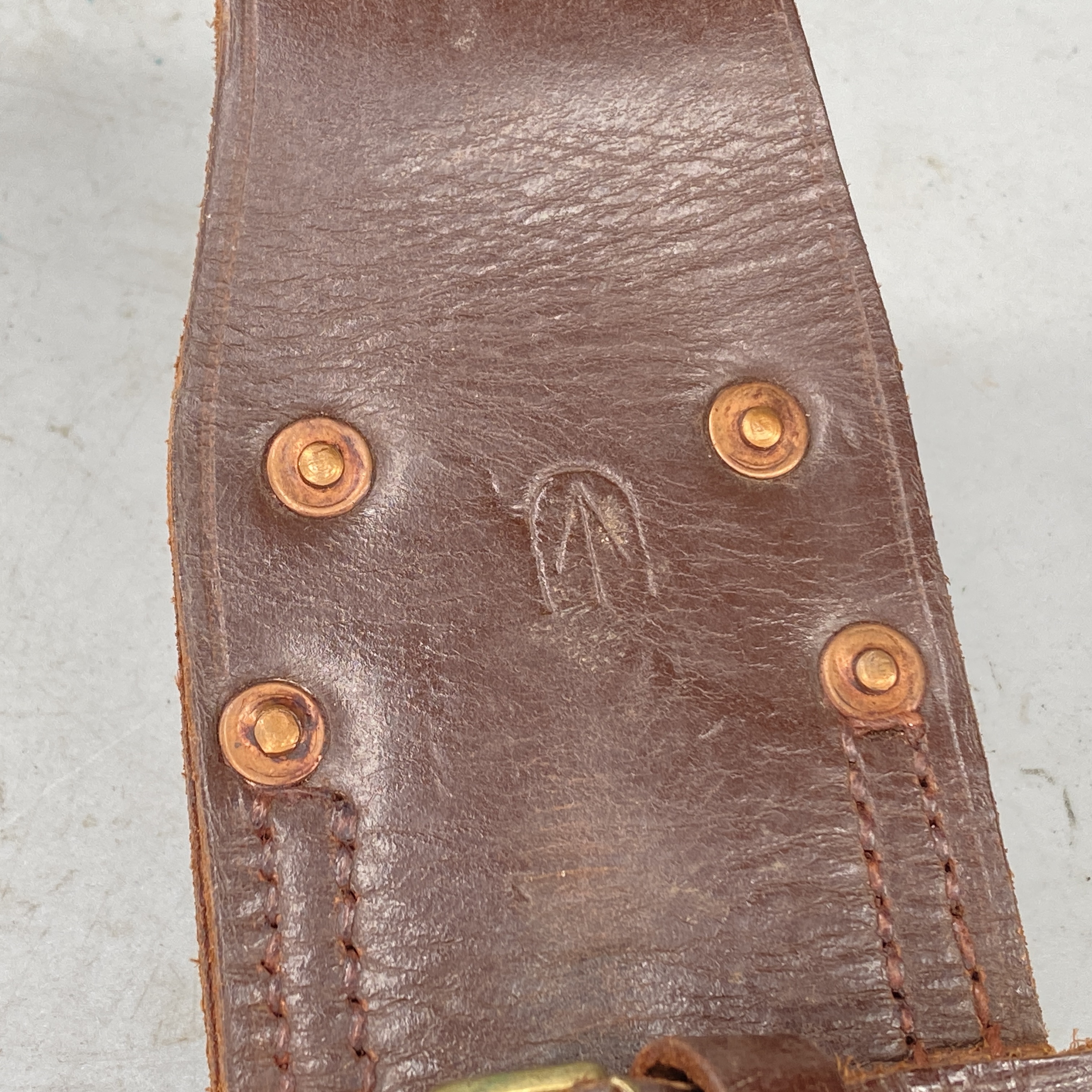 British WW1 Pattern Leather .303 Bayonet Frog - Original