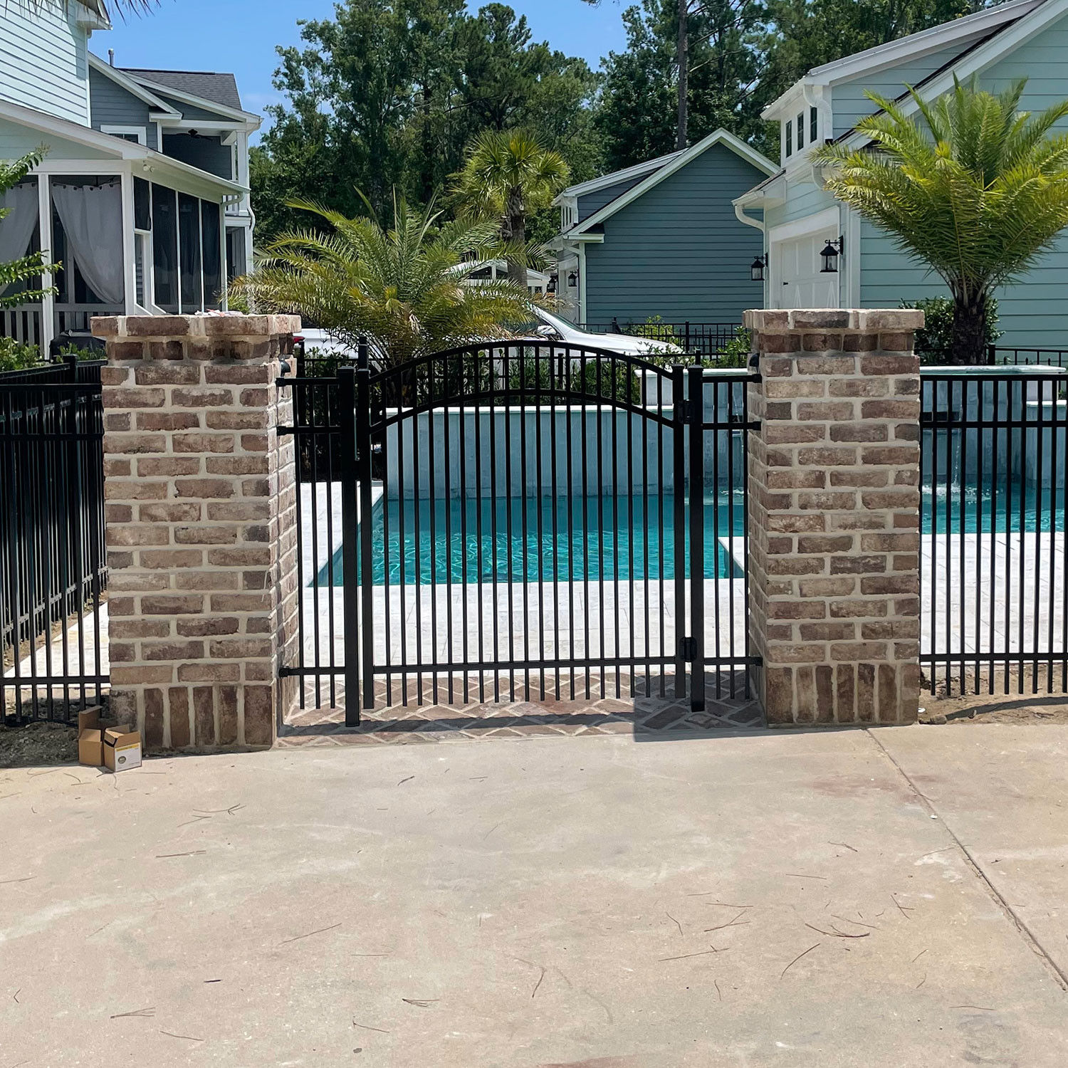 Three Rail Smooth Top Aluminum Gates