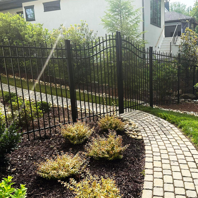 Staggered Spear Point Top Aluminum Double Gates