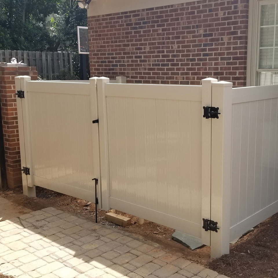 Privacy Vinyl Gates