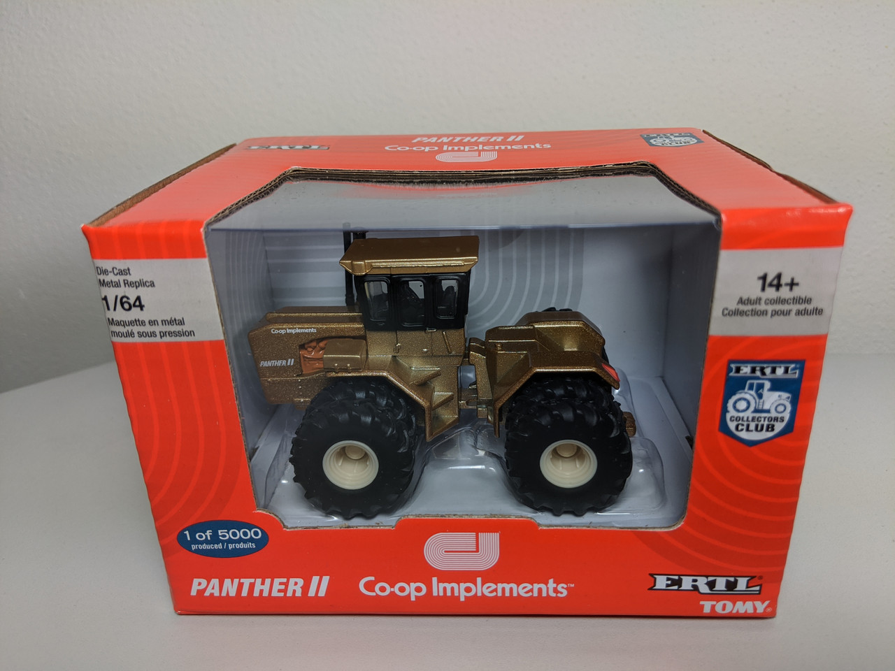 1:64 Panther II Co-Op Implements 4WD Tractor with Dual Wheels, Chase ...