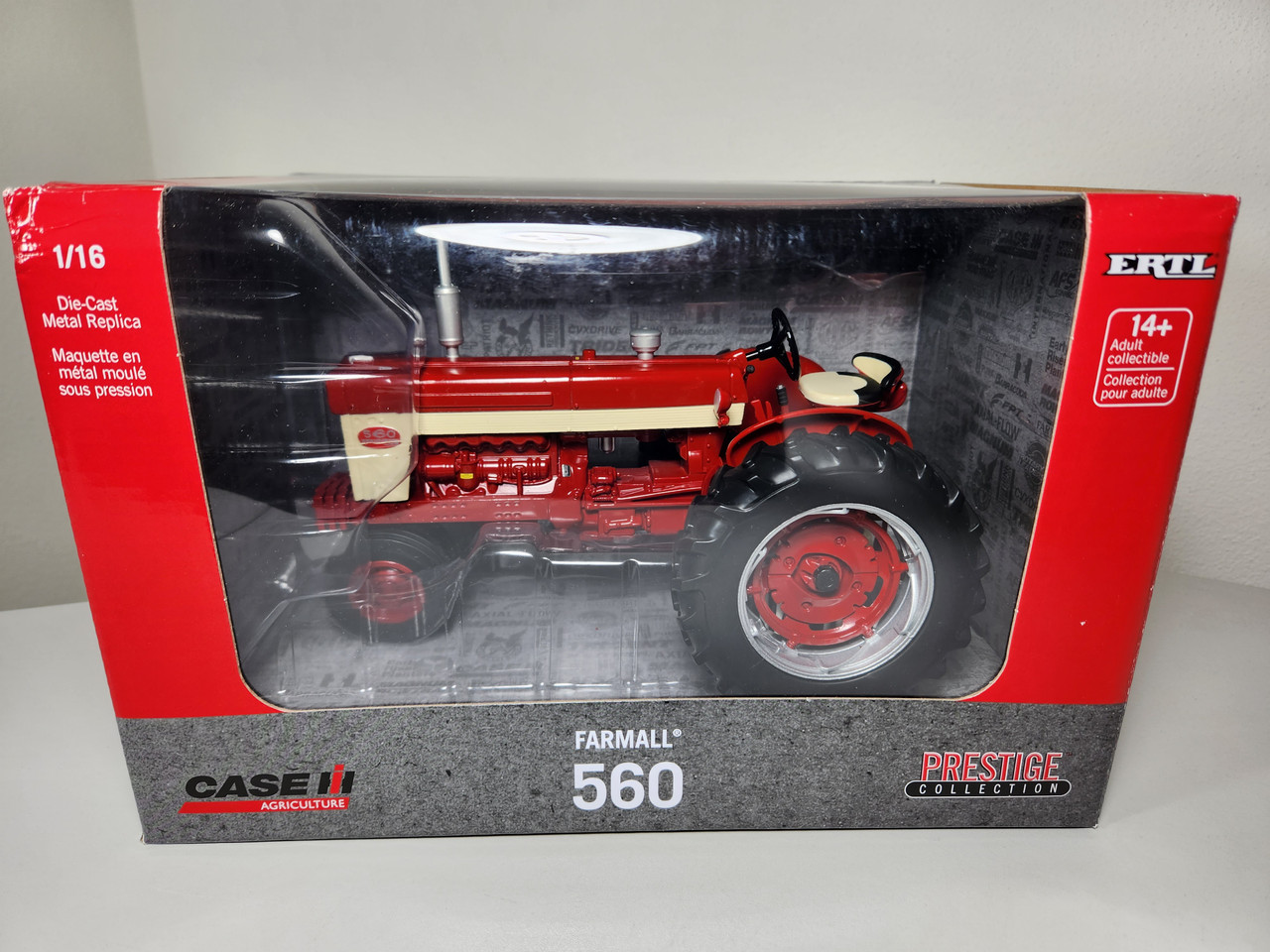 1:16 Farmall 560, Narrow Front, Prestige Collection by Ertl - Town and ...