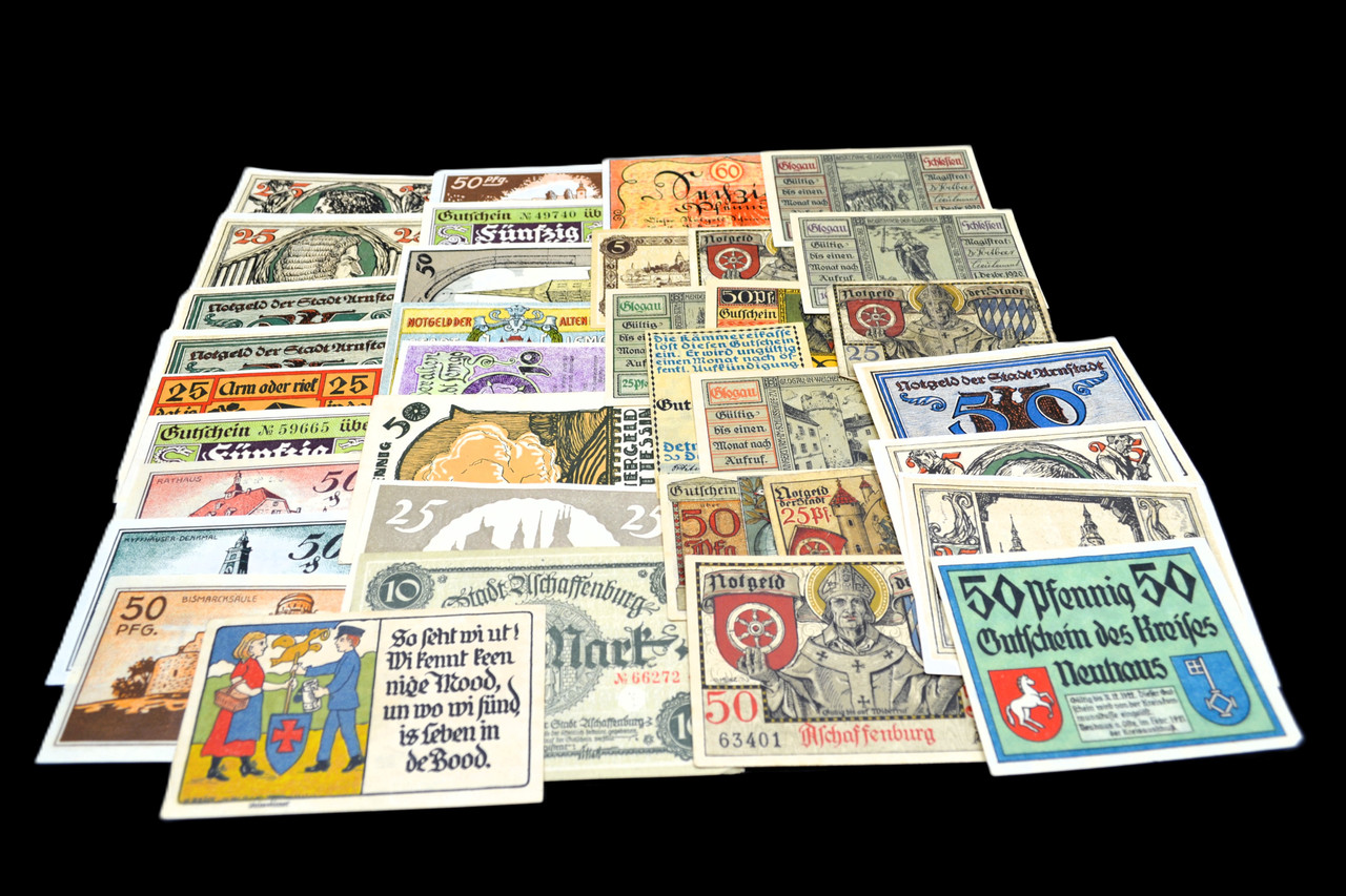 1920s Germany Multi Denomination Mark Banknotes 35-Note Variety Set (7)