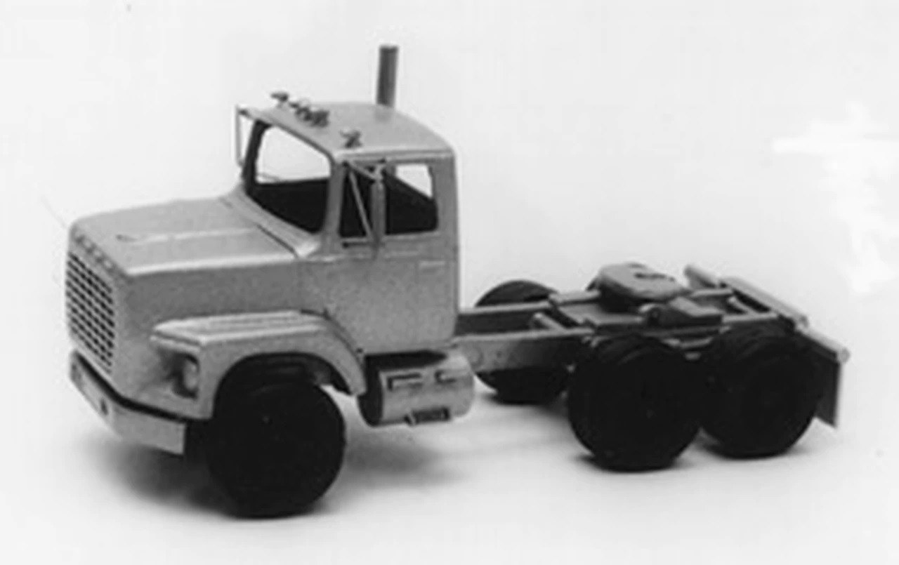 HO 1:87 Alloy Forms # 7020 FORD LS Day Cab Tandem Axle Tractor KIT ...