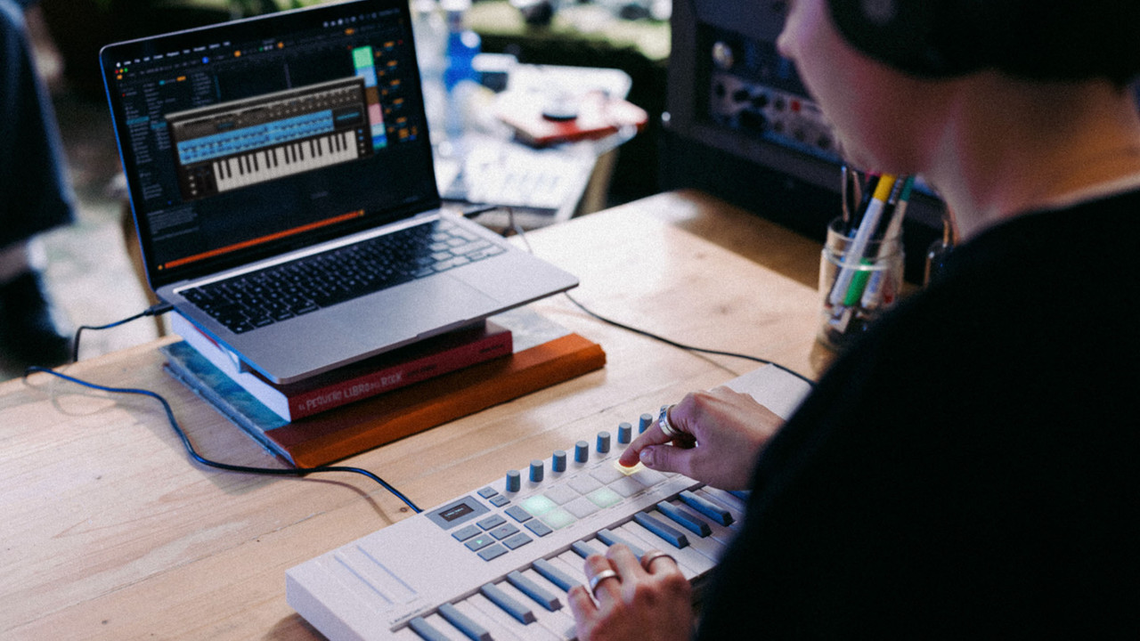 GForce Bass Station | Novation