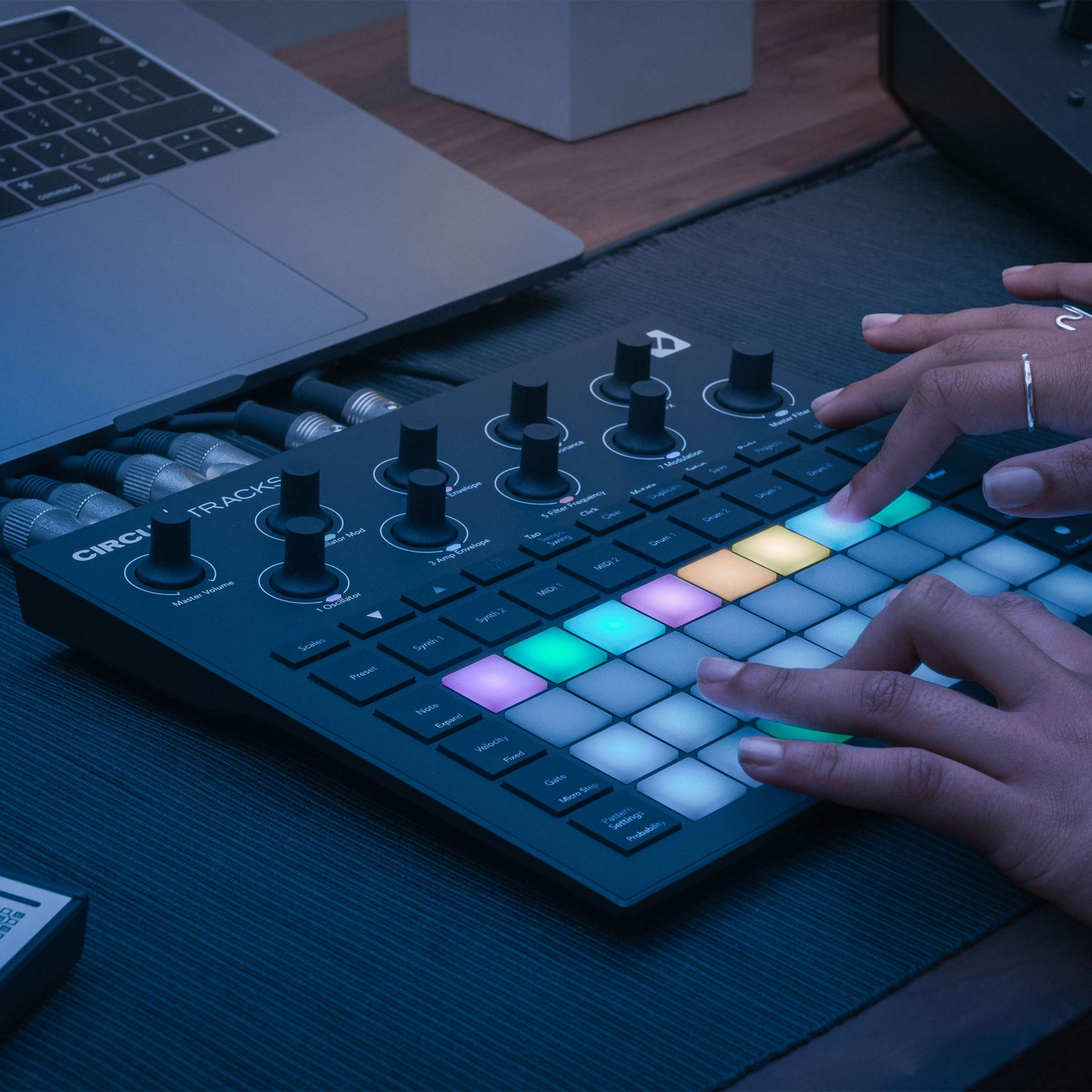 Circuit Tracks | Novation