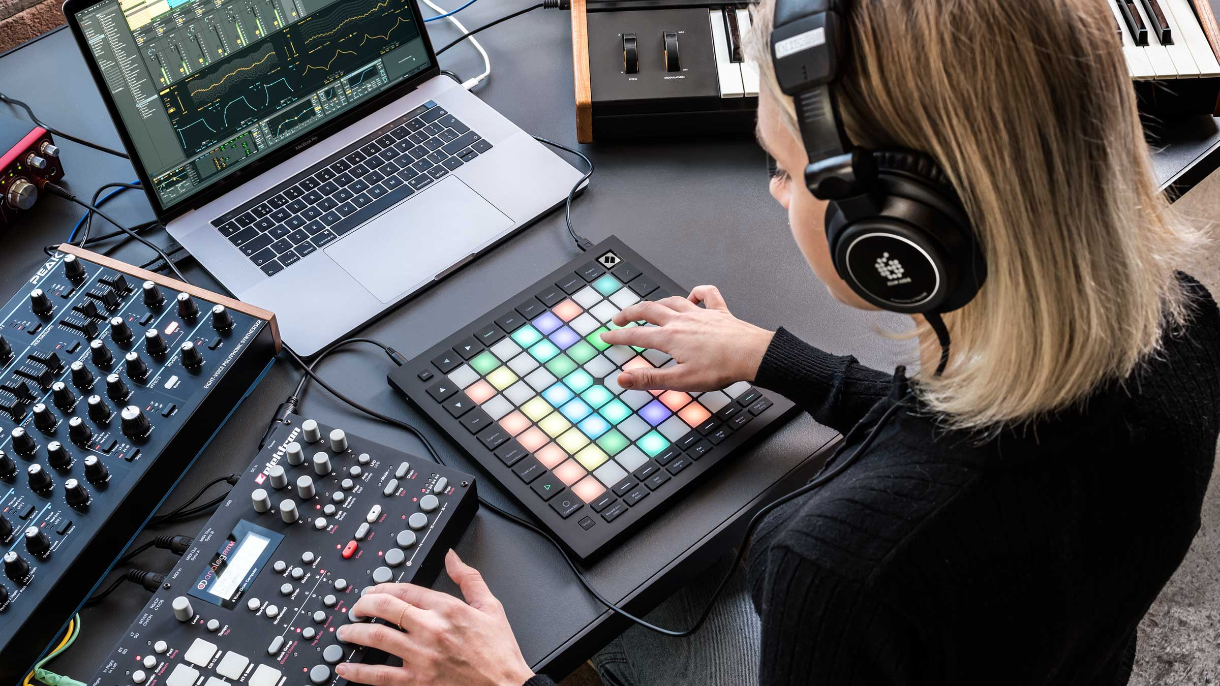 Novation | Grid Controllers, Grooveboxes, Synths and Keys