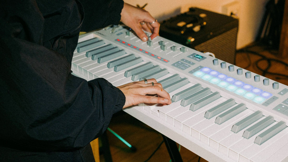 Launchkey 49 White MK4 | Novation