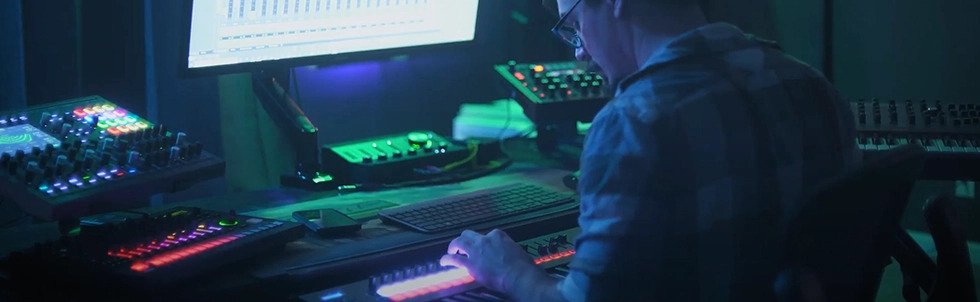 How to make a track with Venus Theory on Launchkey with Cubase - Novation