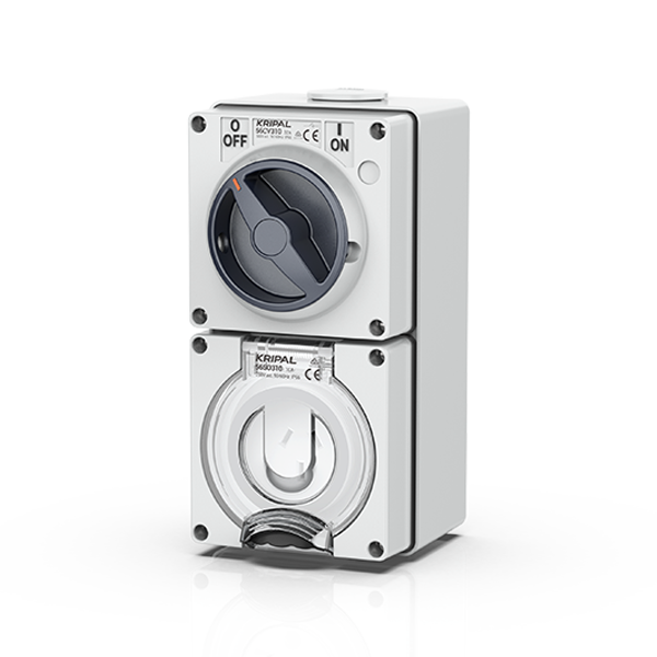 32 amp 5 Pin Switched Socket Outlet IP66 - Electric Direct