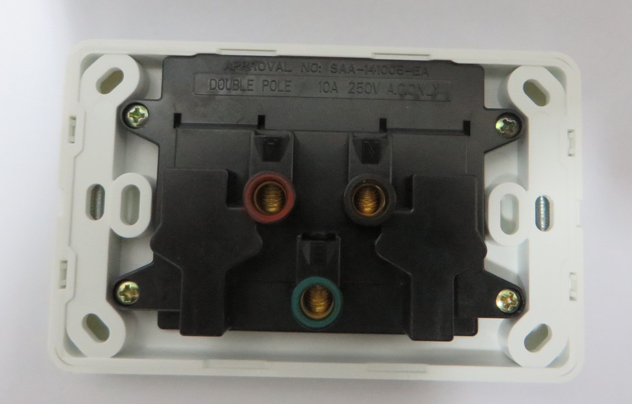 Double Pole 15 amp double outlet GPO - Electric Direct