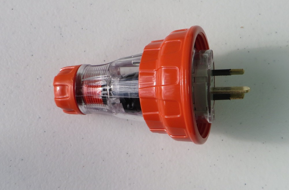 20 Amp 3 Pin Single Phase Plug IP66 Flat Pin - Electric Direct