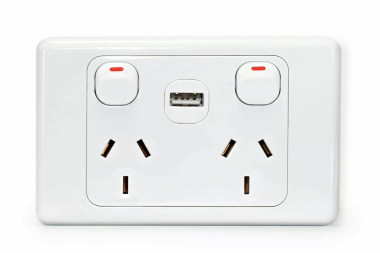 Double Power Point 10 amp Single USB 2 Amp - Electric Direct
