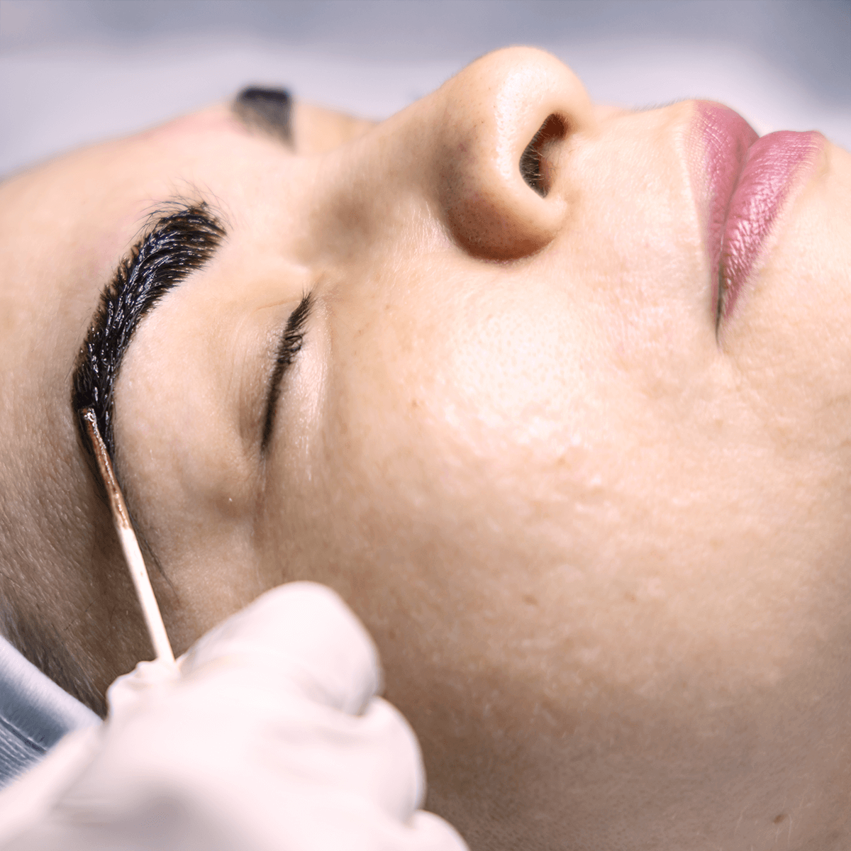 Brow Tinting