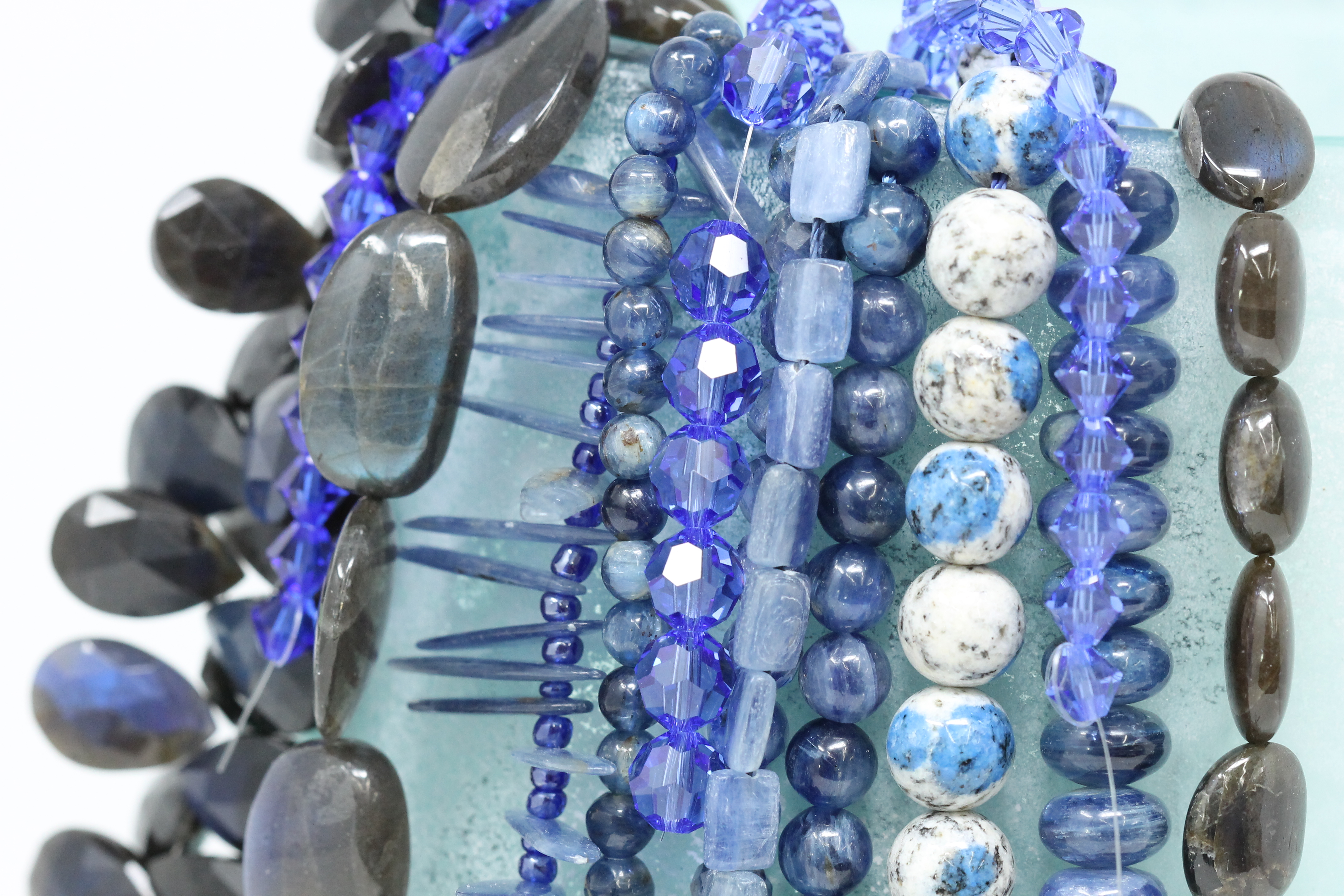 Pantone Color of the Year 2020: Classic Blue - Bead World