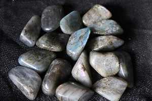 Labradorite Tumbled SM (Grade A) - Mystik Sisters™