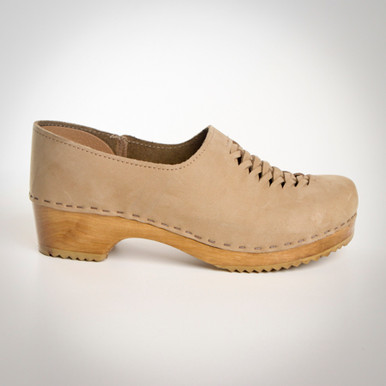 Front Weave - Closed Back Clogs - Swedish