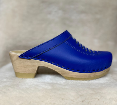 Front Weave Clogs - Mid Heels