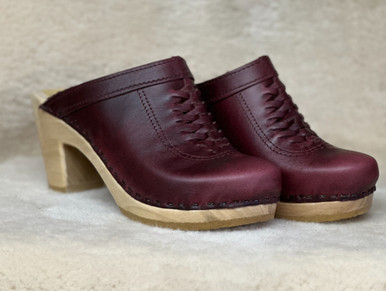 Front Weave Clogs - Merlot - High Heels