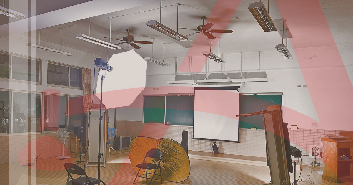 The Evolution of the Ceiling Fan - Accent Lighting