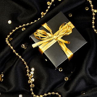 Luxury Gift Guide - 5 Budgets - The Giving Tree Gallery