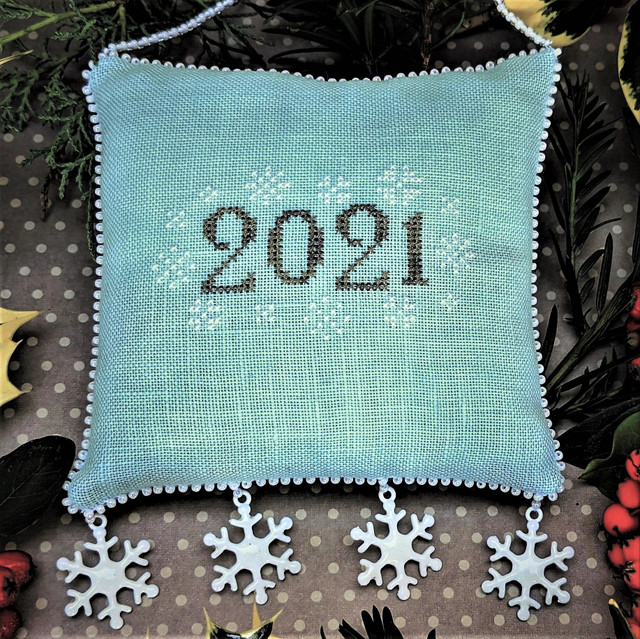 Let it Snow - Christmas 2021 Free Cross Stitch Pattern (PDF)