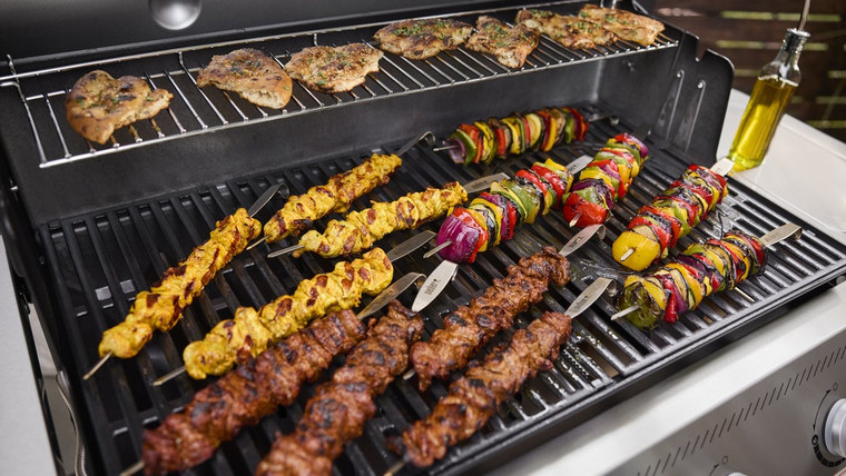 NEW Weber ® Genesis E-415W