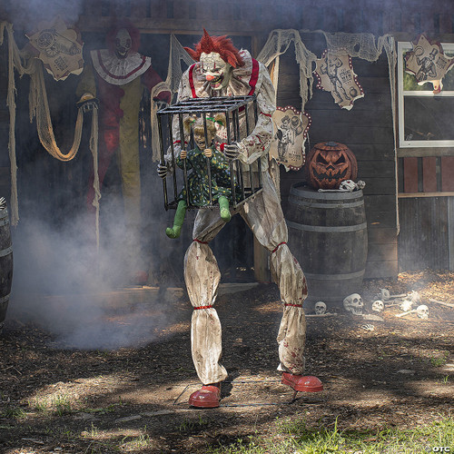 Cagey the Clown Animated Prop