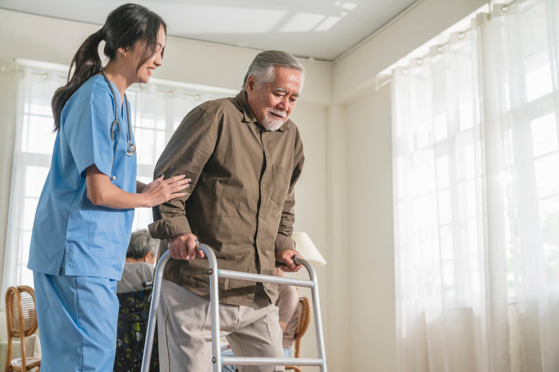 Best Walking Aids for Seniors: Find Your Perfect Support