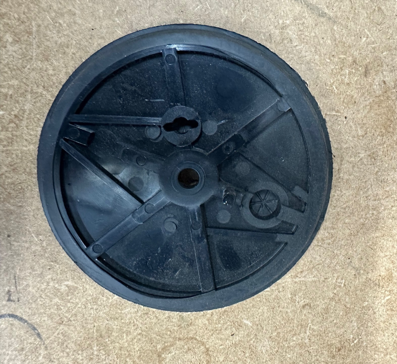 Hunter Rubber Logo Cap For the G995