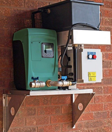 Dab B-Tank Cat5 Esybox Mini Variable Speed Wall Mount 18lts