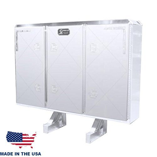 Heavy-Duty 3-Door Enclosed Cab Rack with 2 Chain Binder Racks ...