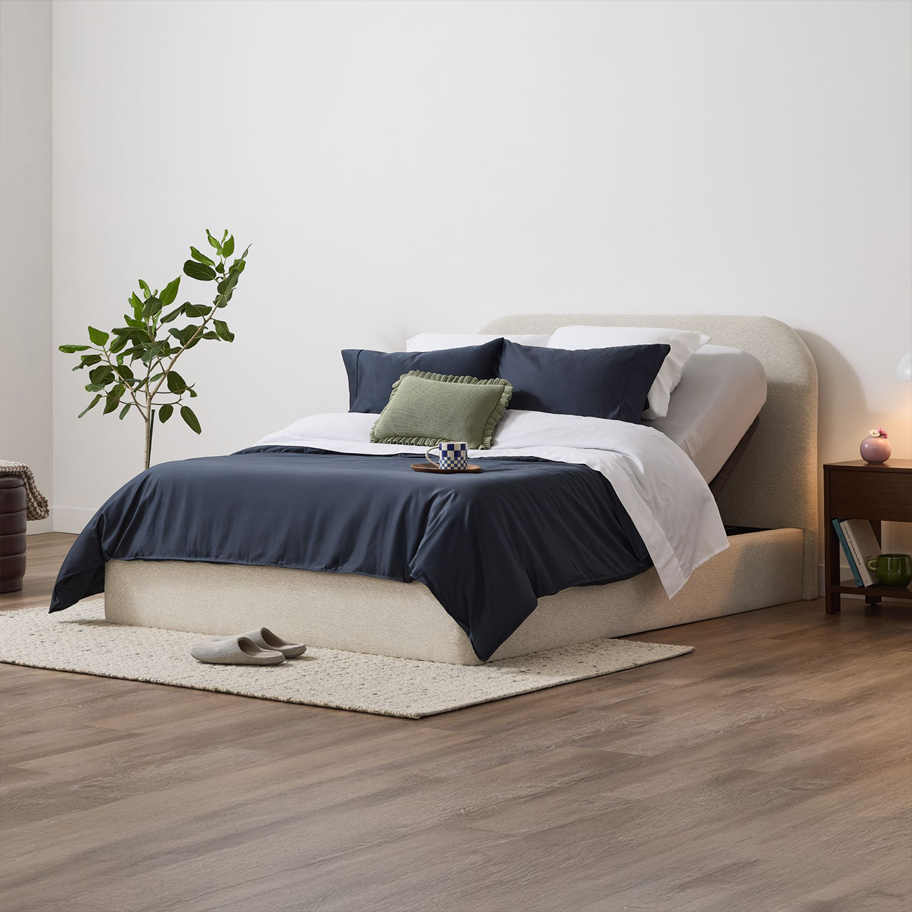 Casper Lift Adjustable Base | Casper Lift | Sleep Country