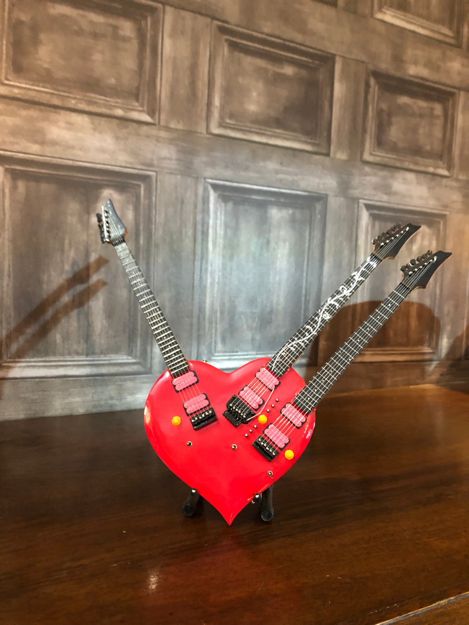 Collectable Miniature Guitar - Steve Vai Heart - Mor Music