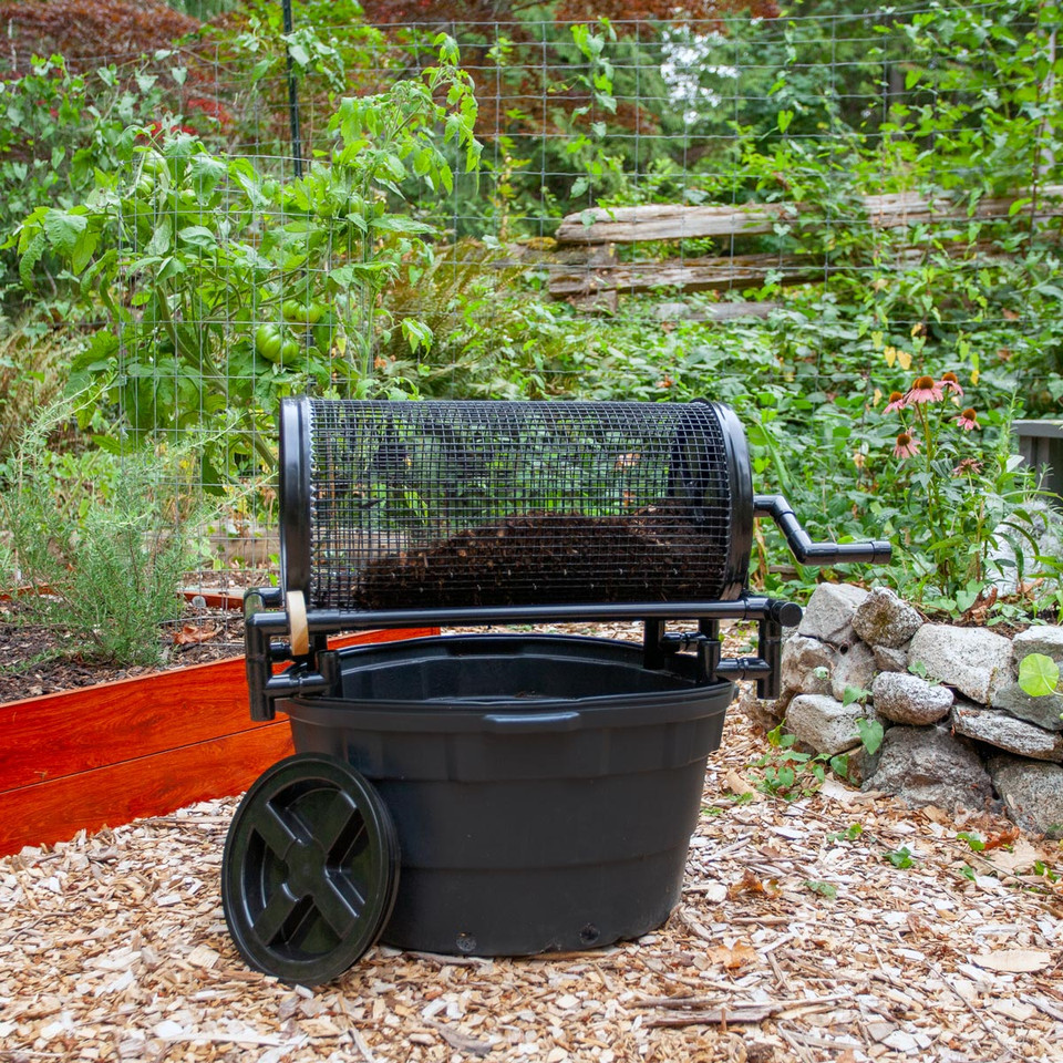 Deluxe Heavy Duty Rolling Garden Sifter | Eartheasy.com