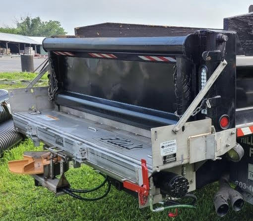 New Install: Belt Driven Hydraulic System & Tailgate Spreader - U.S ...
