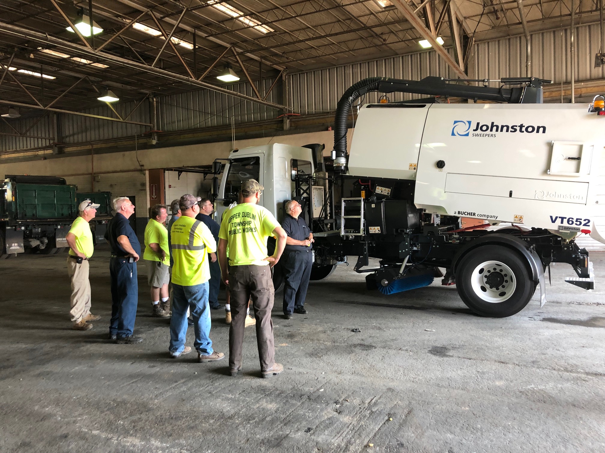 Upper Dublin Township, Johnston VT652 Sweeper - U.S. Municipal