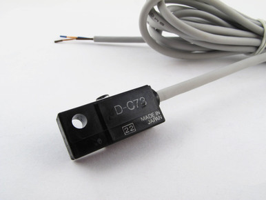 AUTO SWITCH; w/RED LED INDICATOR; RELAY/PLC LOAD; 24VDC/100VAC; 5-40mA ...