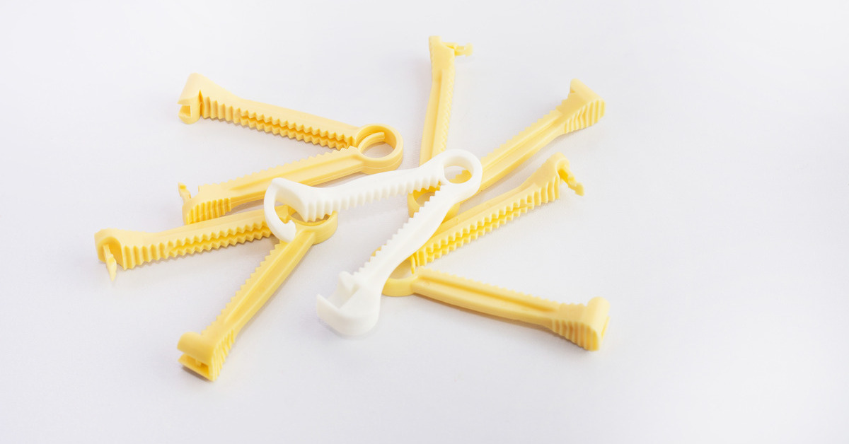 5 Tools and Techniques for Clamping Umbilical Cords - Cascade Health ...