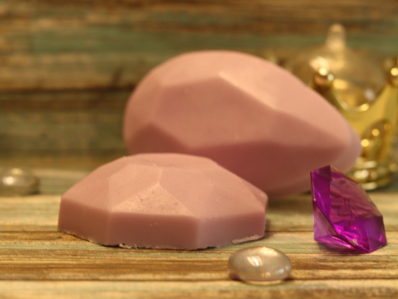 Crown Jewel Shampoo Stone - Above Rubies Products®